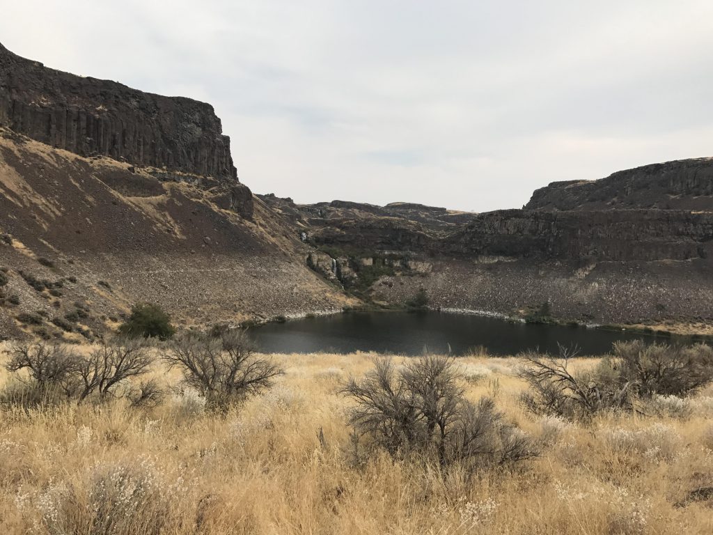 Ancient Lakes Loop – NaughtyHiker