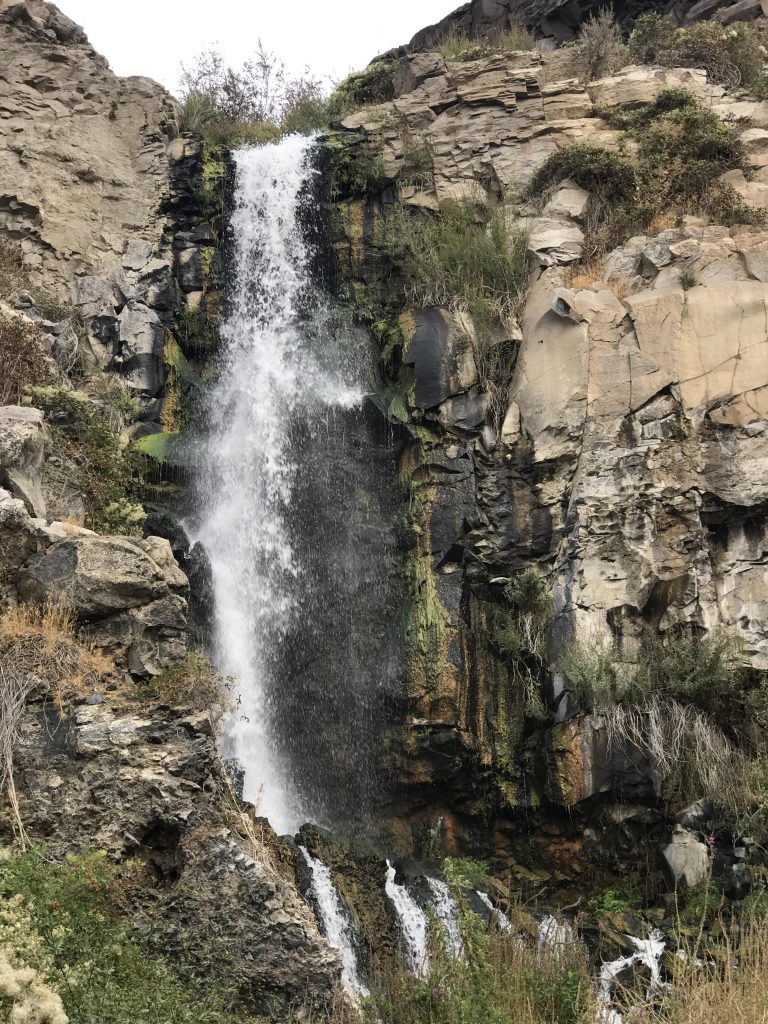 Ancient Lakes Loop – NaughtyHiker