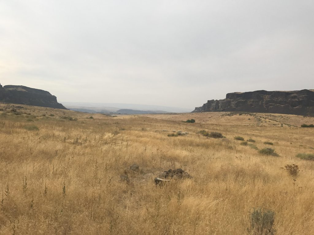 Ancient Lakes Loop – NaughtyHiker